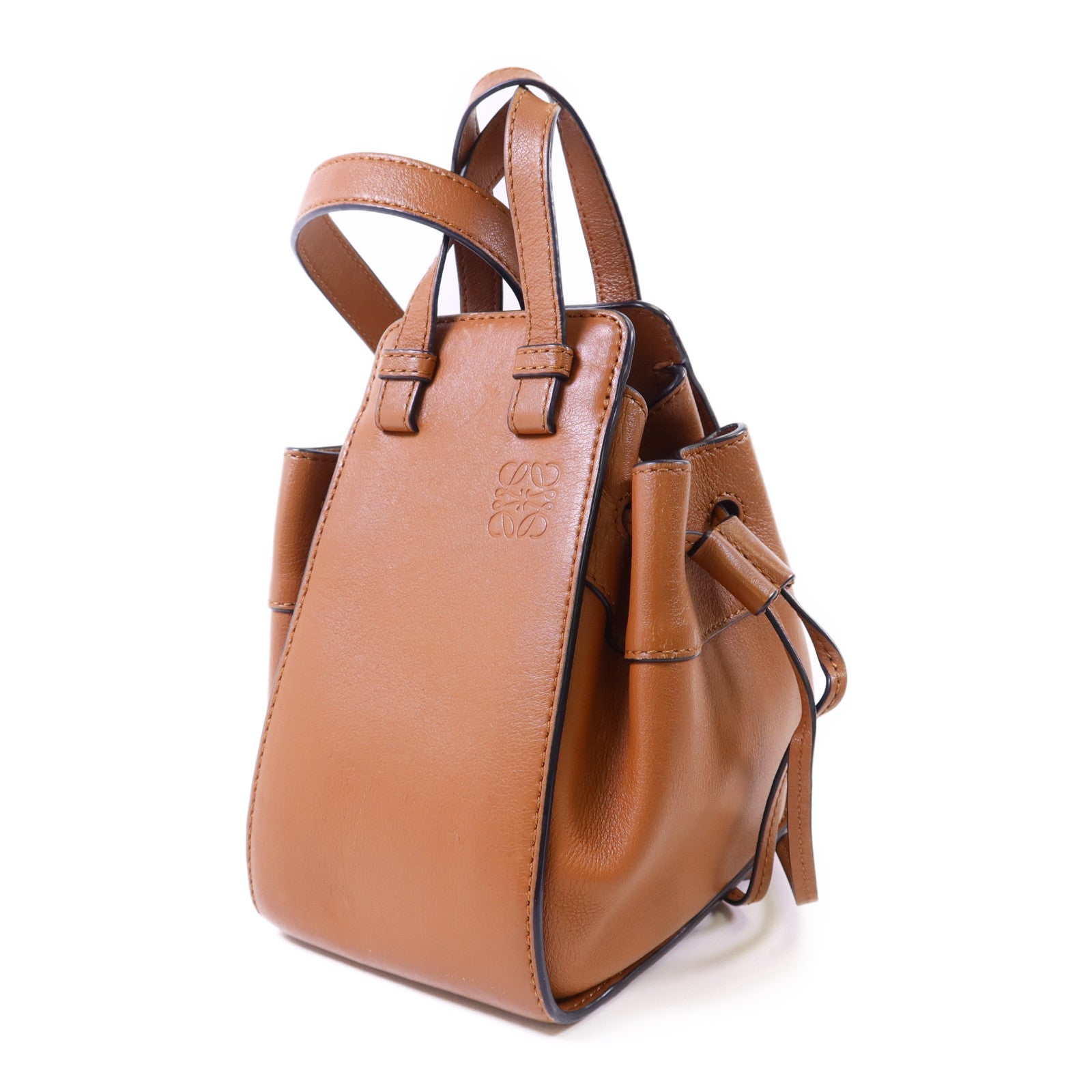 LOEWE 牛皮皮革Mini Hammock Drawstring銀扣手挽肩背兩用袋 – Brand Off Hong Kong Online ...